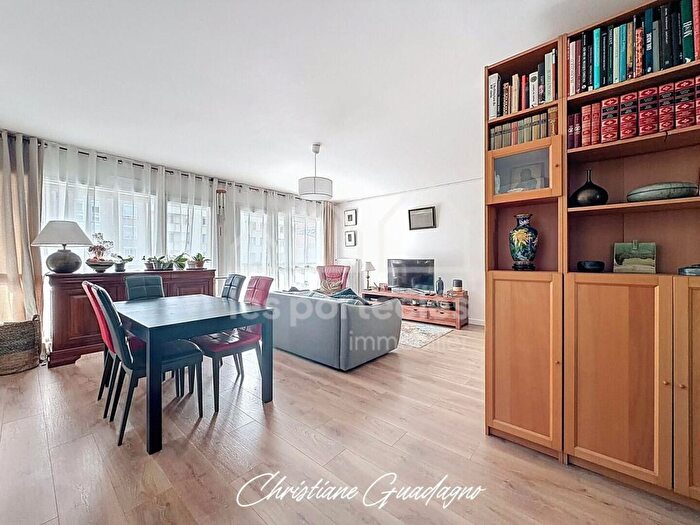 Appartement à vendre - Lyon e , Voltaire, Part Dieu - 4 pièces - 3 chambres