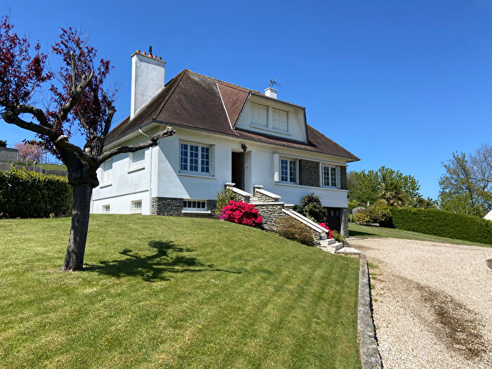 Maison 5 pièces à Saint-Léonard, à vendre