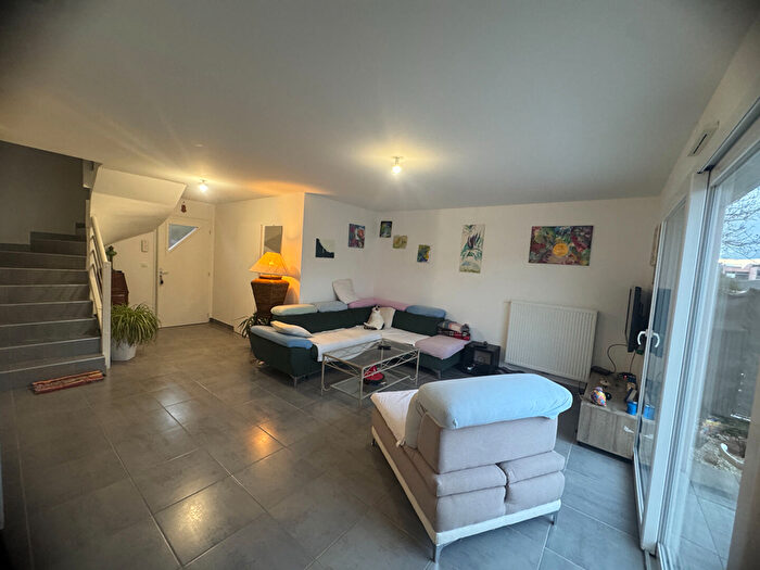 Appartement à vendre - Brindas - 5 pièces - 4 chambres