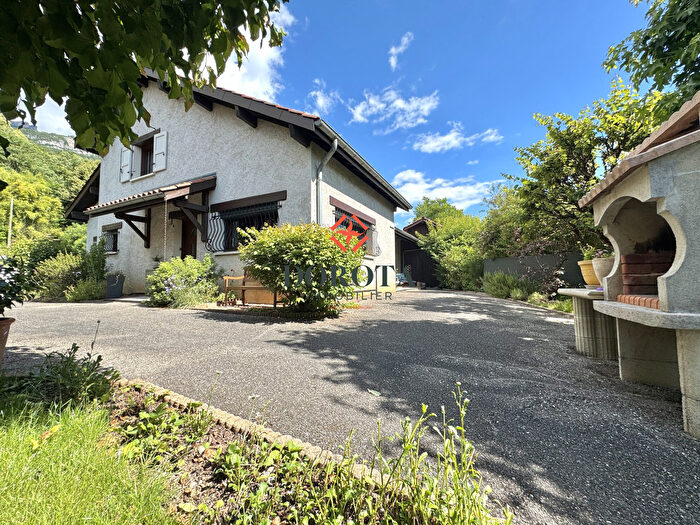 Maison 7 pièces à La Buissière, à vendre