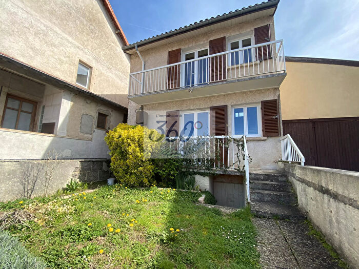 Maison 4 pièces à louer à Cormatin
