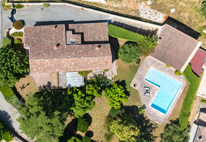 Maison 7 pièces à vendre à Alès, Brésis, Prés Rasclaux