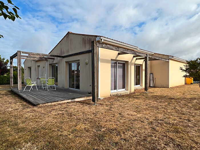 Maison à vendre - Saintes, Centre-ville - 7 pièces