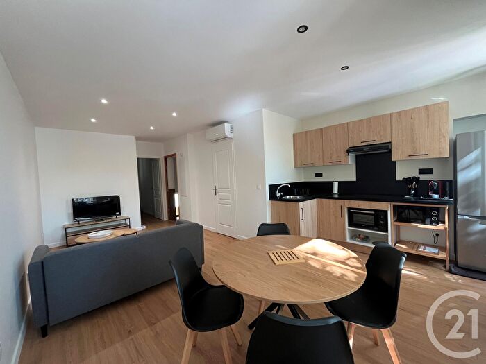 Saint-Cyr-sur-Mer, Centre-ville, La Deidière : Appartement 2 pièces à louer