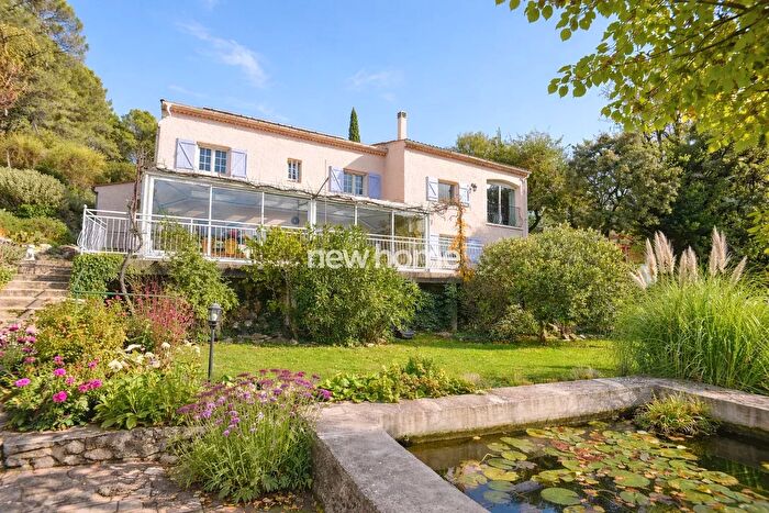 Maison à vendre - Flayosc - 7 pièces - 4 chambres