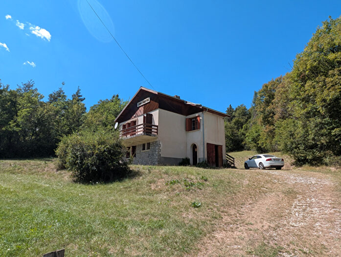 Maison 5 pièces à vendre - Beauvezer