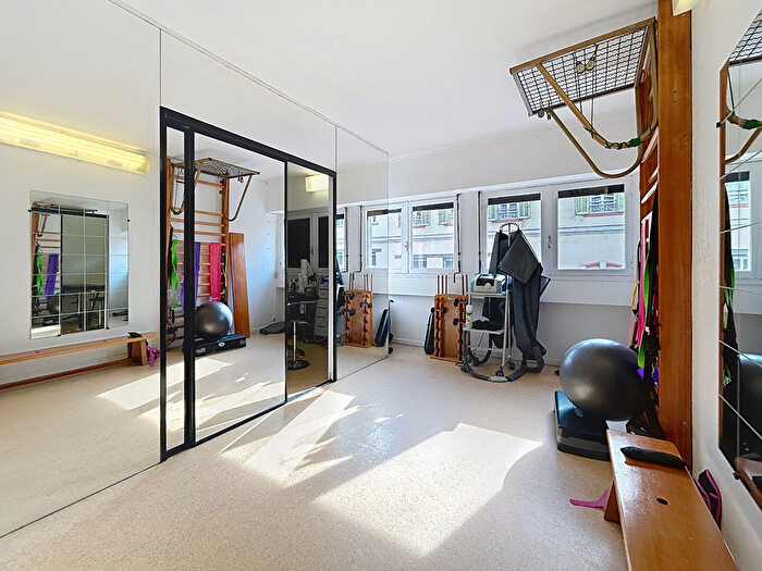 Appartement à vendre - Marseille e , Baille - 1 pièce