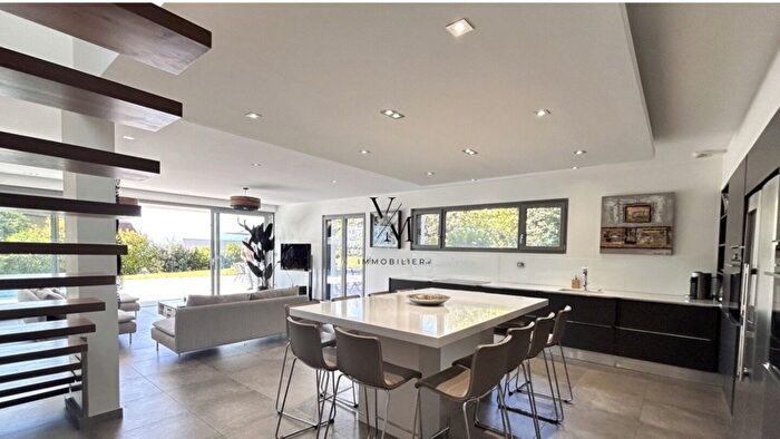 Maison à vendre - La Tronche - 5 pièces - 4 chambres