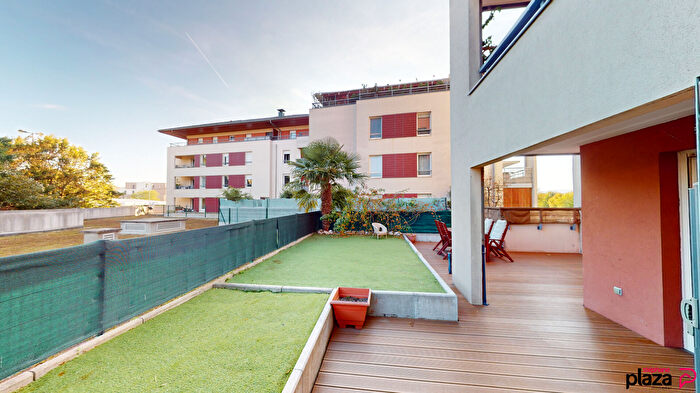 Appartement à vendre - Ville-la-Grand - 4 pièces - 3 chambres