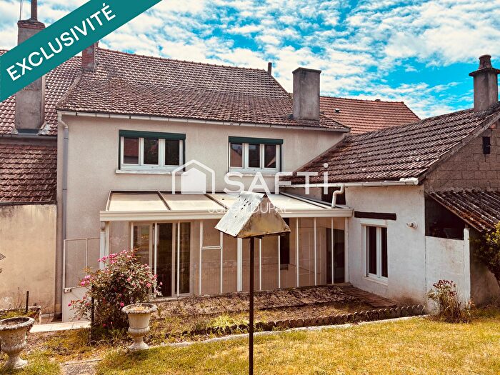 Maison 7 pièces à Myennes, à vendre
