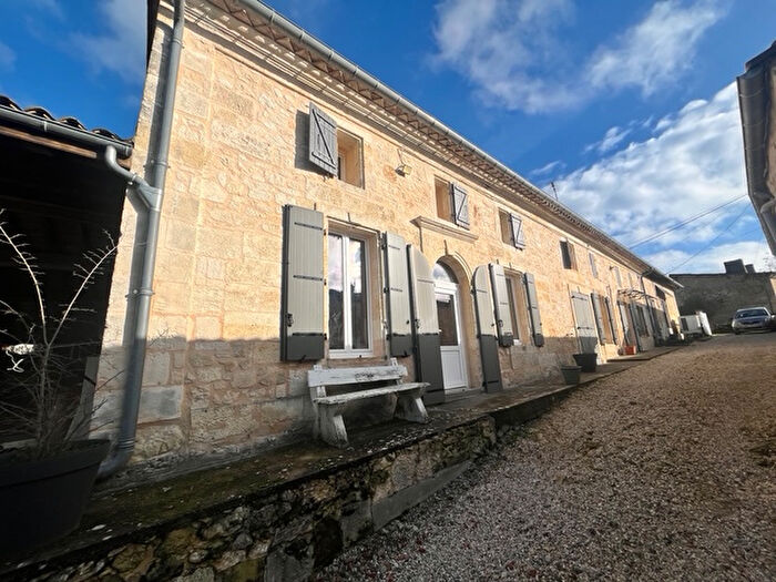 Maison à vendre - Grézillac - 6 pièces - 5 chambres