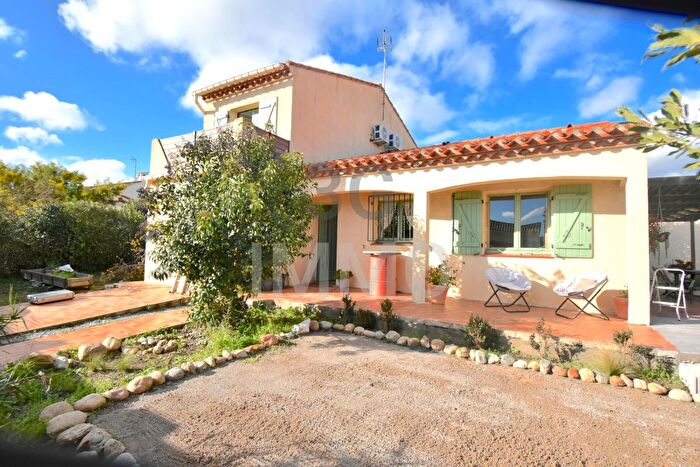 Maison à vendre - Saint-Estève - 5 pièces - 3 chambres