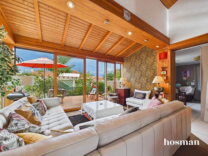 Maison 8 pièces à Les Sorinières, à vendre
