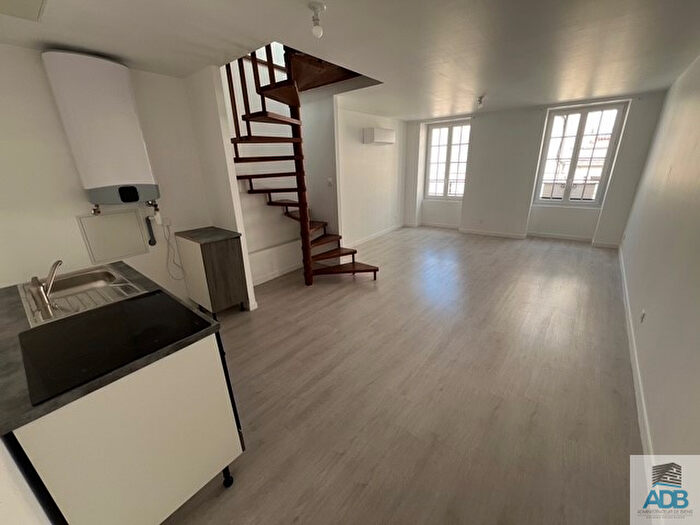 Appartement à louer - Roanne, Gare - 2 pièces - 1 chambre