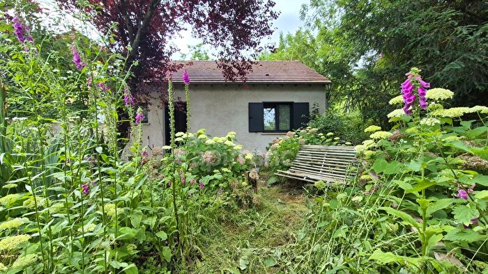 Étampes, Saint-Martin, Saint-Gilles : Maison 2 pièces à vendre