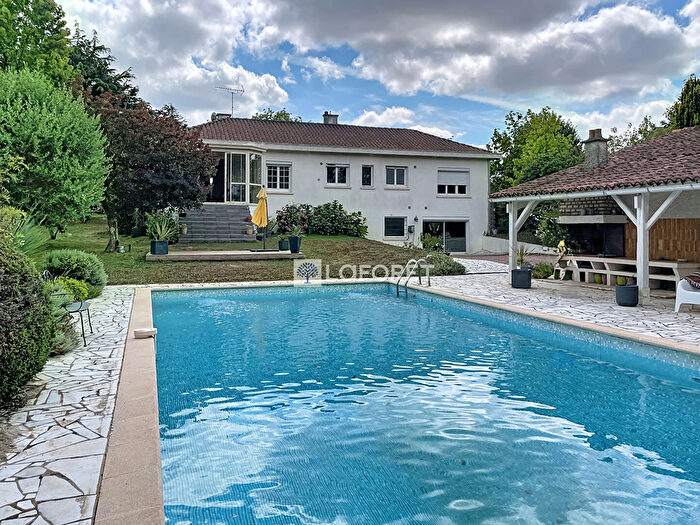 Maison 7 pièces à Sciecq, à vendre