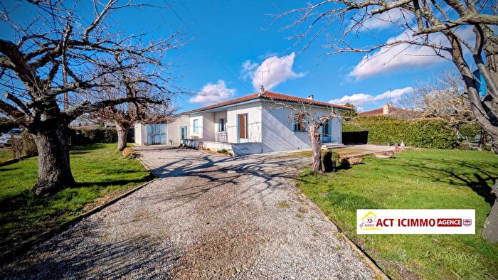 Maison à vendre - Cintegabelle - 1 pièce - 4 chambres