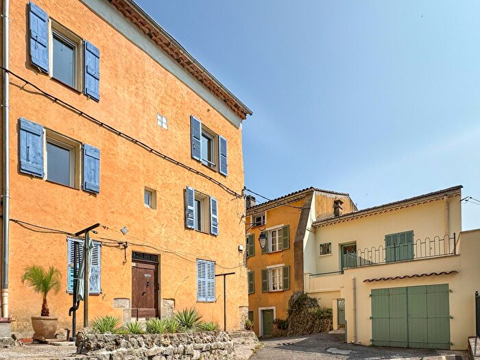 Maison à vendre - Belgentier - 6 pièces - 4 chambres