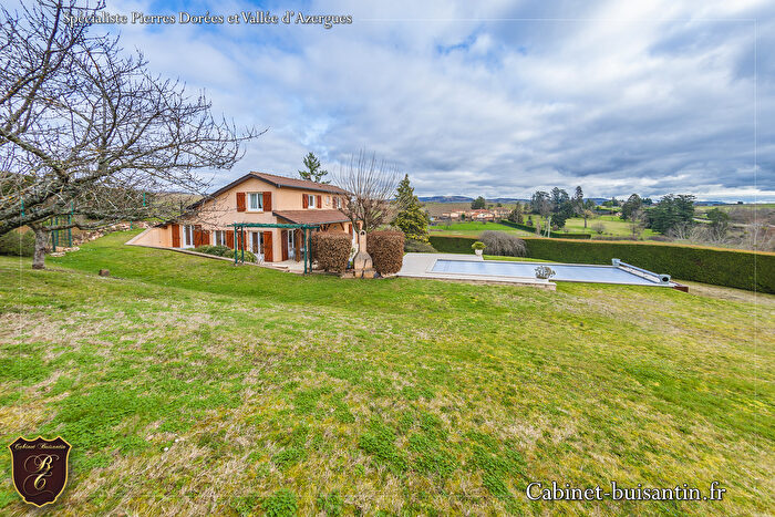 Maison à vendre - Saint-Vérand - 7 pièces - 5 chambres