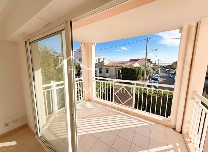 Appartement à vendre - Saint-Laurent-du-Var, Galinières, Pomarels - 2 pièces - 1 chambre