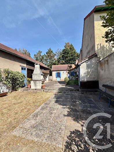 Moulins, Gâteaux, Clos de Bourgogne : Maison 2 pièces à vendre