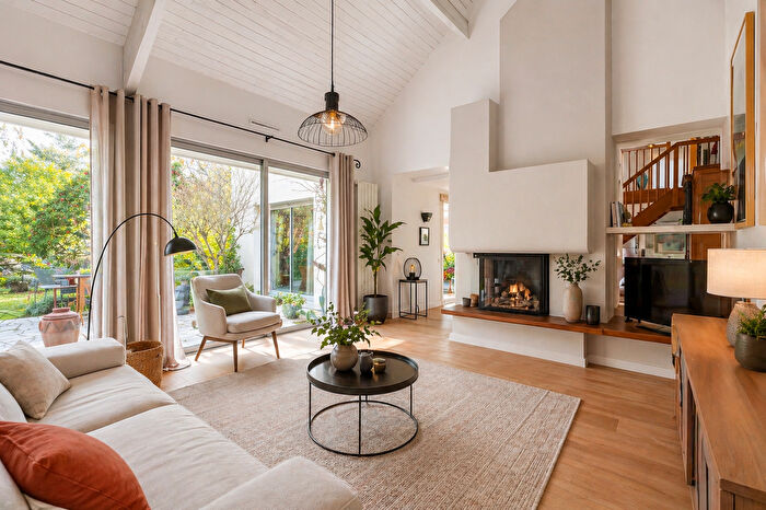 Maison à vendre - La Chapelle-sur-Erdre, Bords de lErdre, Gascherie, Poterie - 6 pièces - 3 chambres