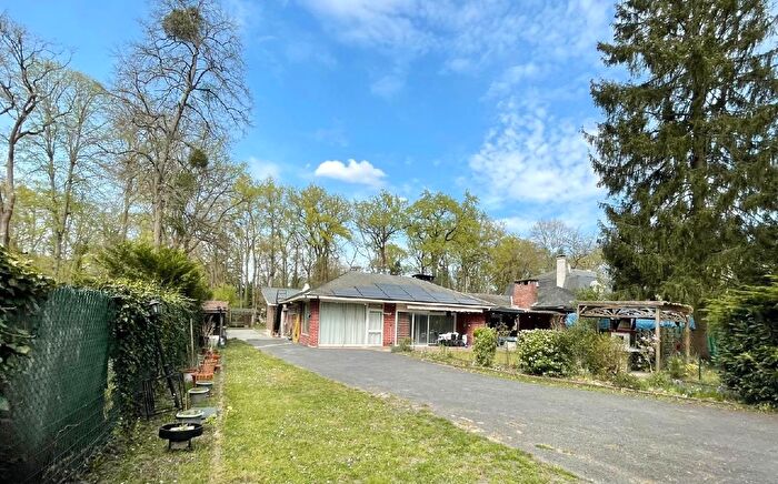 Maison à vendre - Lamorlaye - 6 pièces - 4 chambres