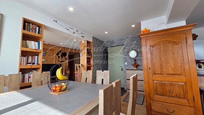 Appartement à vendre - Égat - 4 pièces - 3 chambres