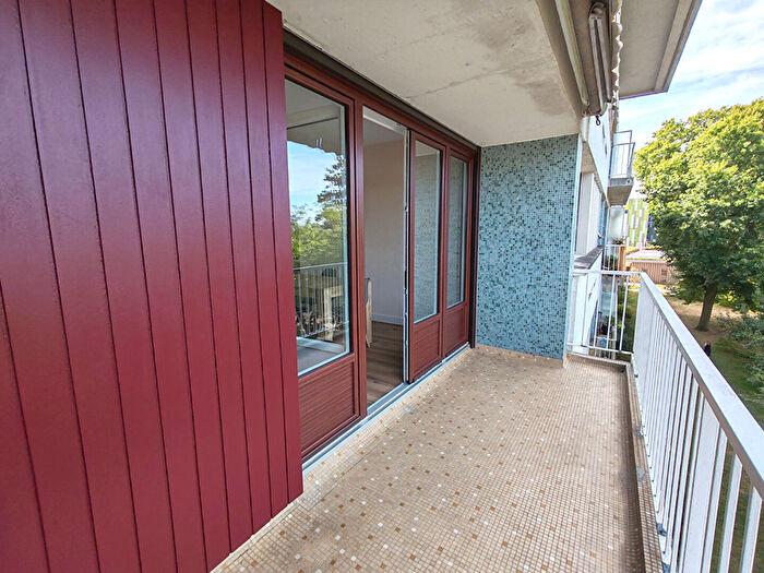 Appartement 3 pièces à Quartiers Nord-Ouest, Villejean, à louer