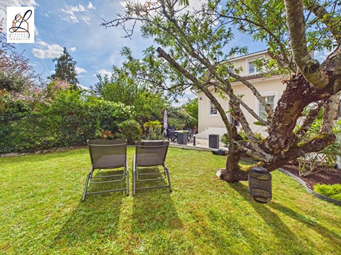 Sucy-en-Brie, Gare, Noyers, Berges de Sucy - Maison 6 pièces à vendre