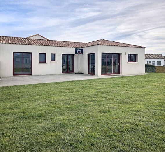 Maison à vendre - La Chapelle-Achard - 4 pièces - 3 chambres