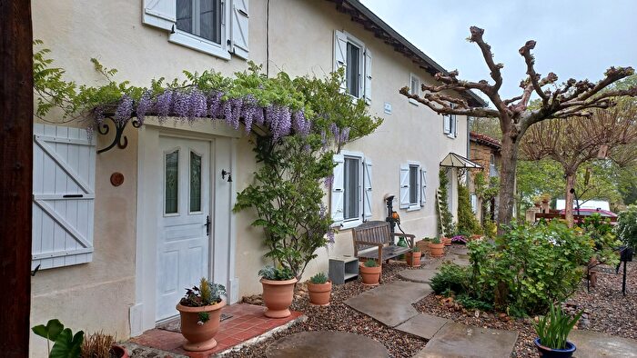 Maison à vendre - Mirande - 6 pièces - 3 chambres