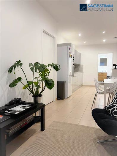Appartement 4 pièces à Nîmes, à louer
