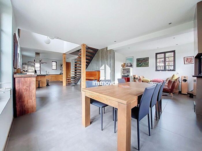 Maison à louer - Strasbourg, Robertsau - 6 pièces - 4 chambres