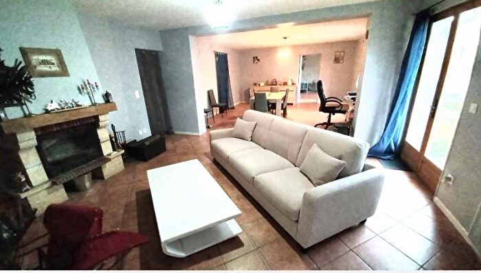 Maison à vendre - Roquefort - 6 pièces - 4 chambres