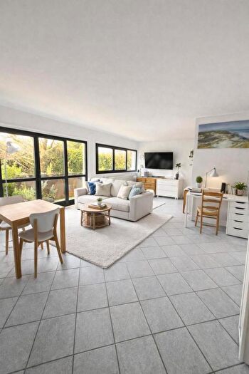 Appartement à vendre - Rambouillet, Bel-Air, Racinay, Pierrefite - 3 pièces - 2 chambres