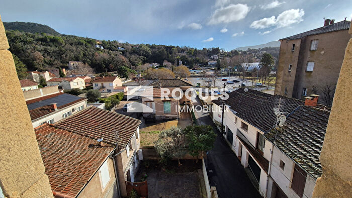 Appartement à vendre - Lamalou-les-Bains - 6 pièces - 4 chambres