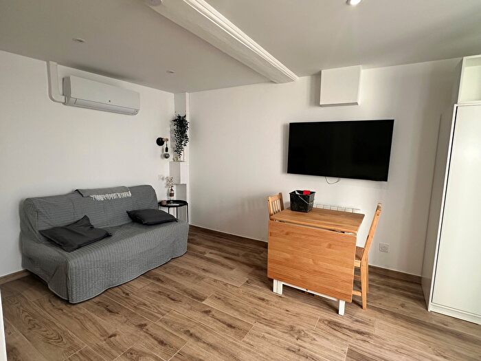 Appartement à louer - Francheville, Francheville Le Bas, Grandes-Terres, Le Chater - 1 pièce