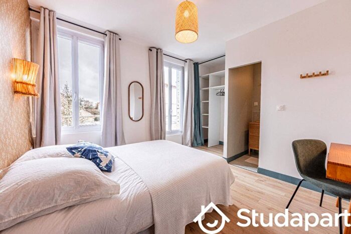 Appartement à louer - Cimetiere, Créteil - 1 pièce - 2 chambres