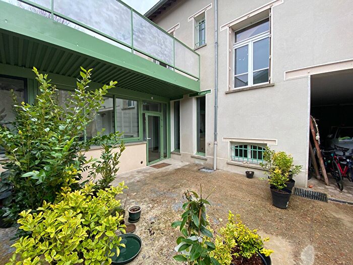 Maison à louer - Centre Ville Ouest, Fontainebleau - 6 pièces - 4 chambres