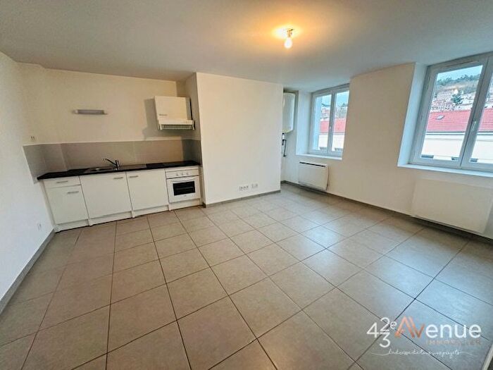 Appartement à louer - Saint-Étienne, Saint-Roch, Vivaraize, Valbenoite, Centre Deux - 3 pièces - 2 chambres