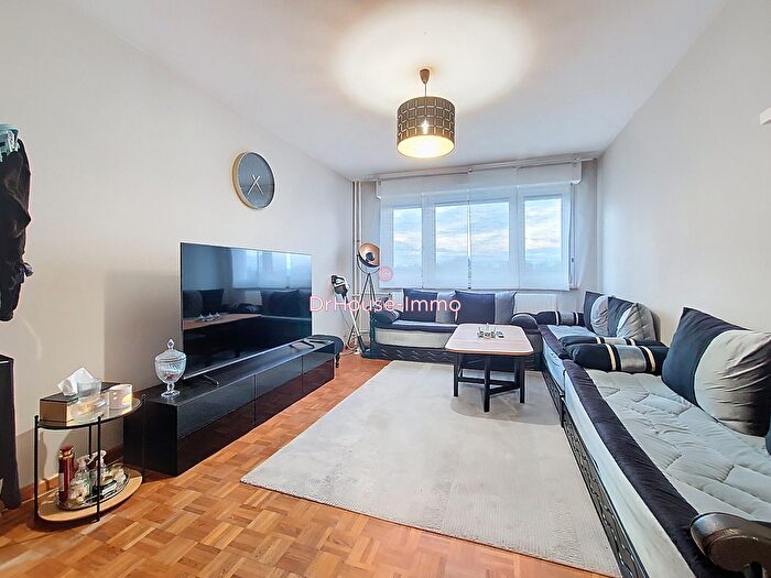 Appartement à vendre - Mulhouse, Bourtzwiller - 3 pièces - 2 chambres