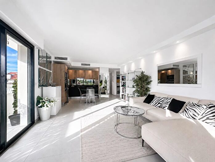 Appartement 3 pièces à vendre - Cannes, Centre-ville