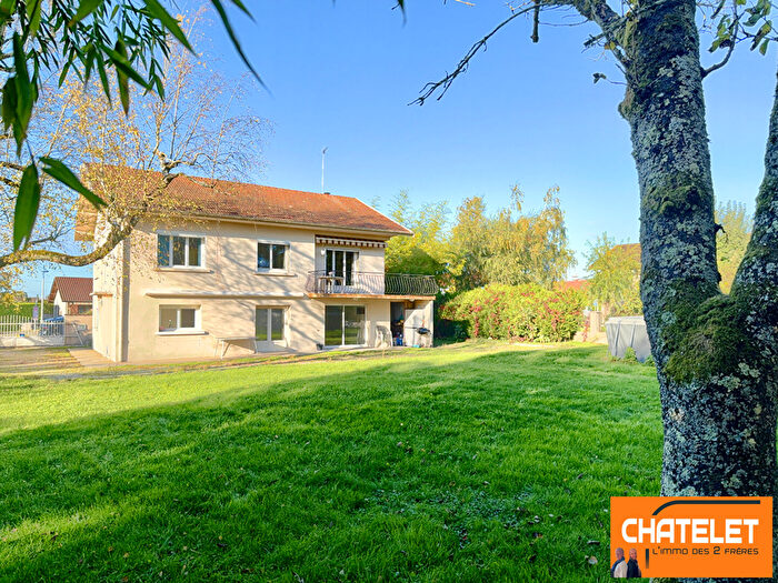 Maison à louer - Saint-Denis-lès-Bourg - 7 pièces - 4 chambres