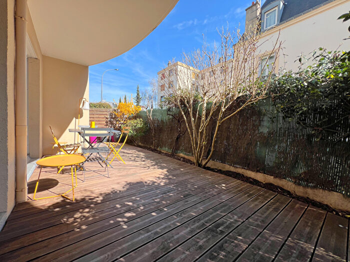 Appartement à vendre - Asnières-sur-Seine, Centre-ville - 4 pièces - 3 chambres