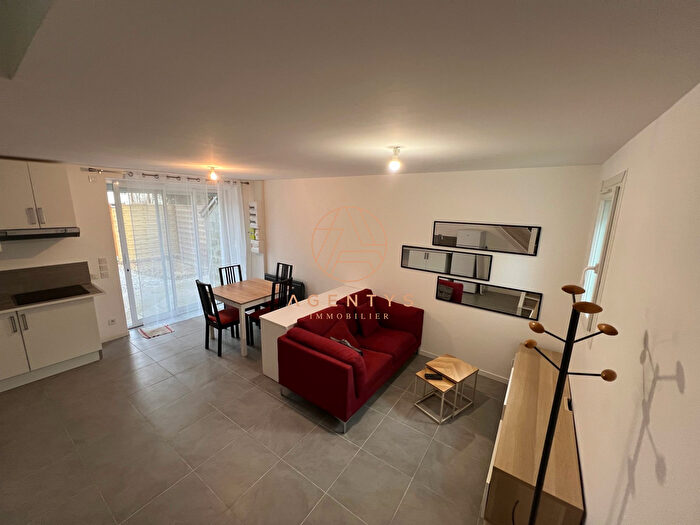 Appartement à louer - Limeil-Brévannes - 2 pièces - 15 chambres