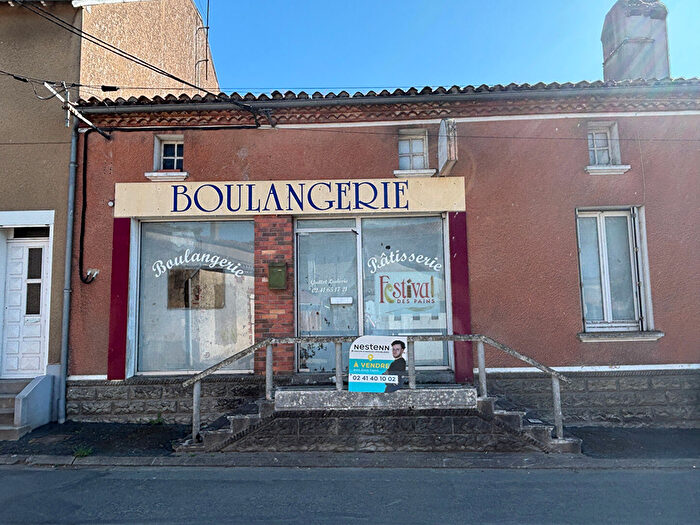 Maison à vendre - Somloire - 10 pièces - 4 chambres