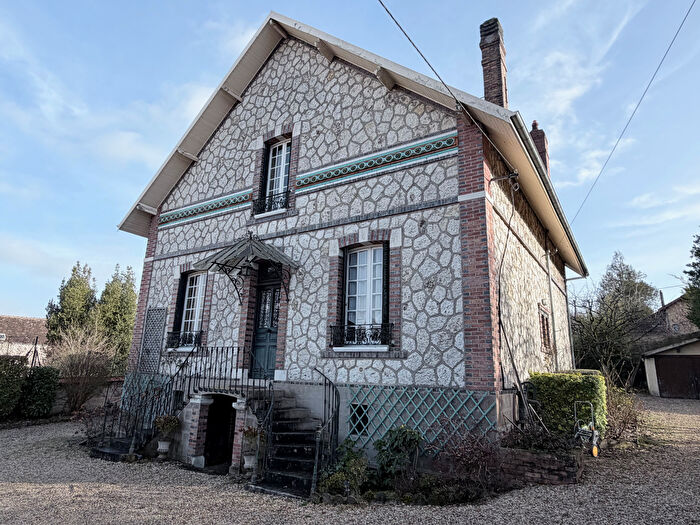 Maison à vendre - Pont-sur-Yonne - 6 pièces - 4 chambres