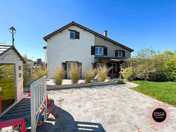 Maison à louer - Saint-Nom-la-Bretèche - 6 pièces - 5 chambres