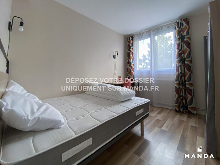 Appartement à louer - Vitry-sur-Seine, Plateau - 4 pièces - 3 chambres